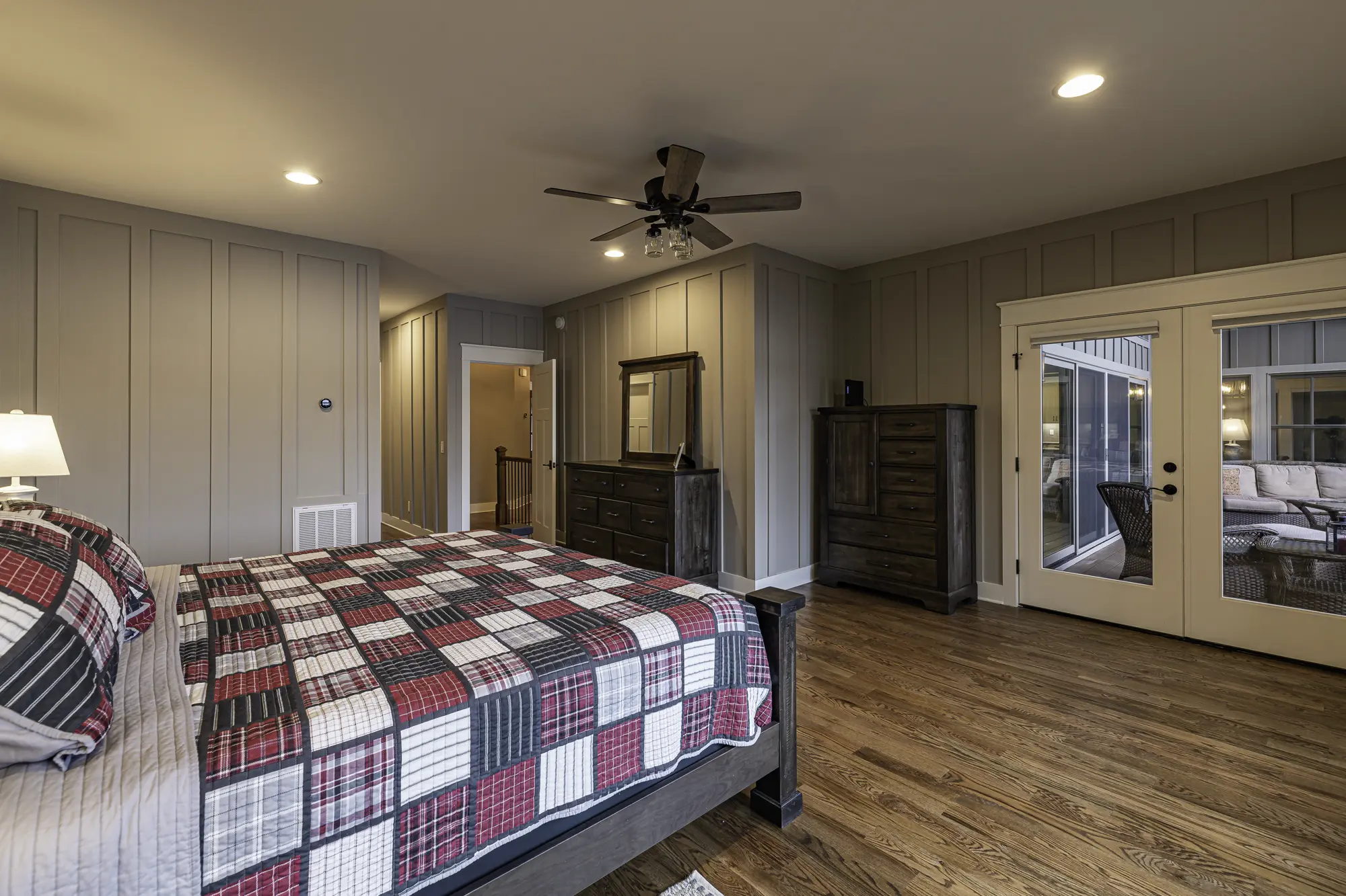 Bracket Point - Timberlake Custom Homes