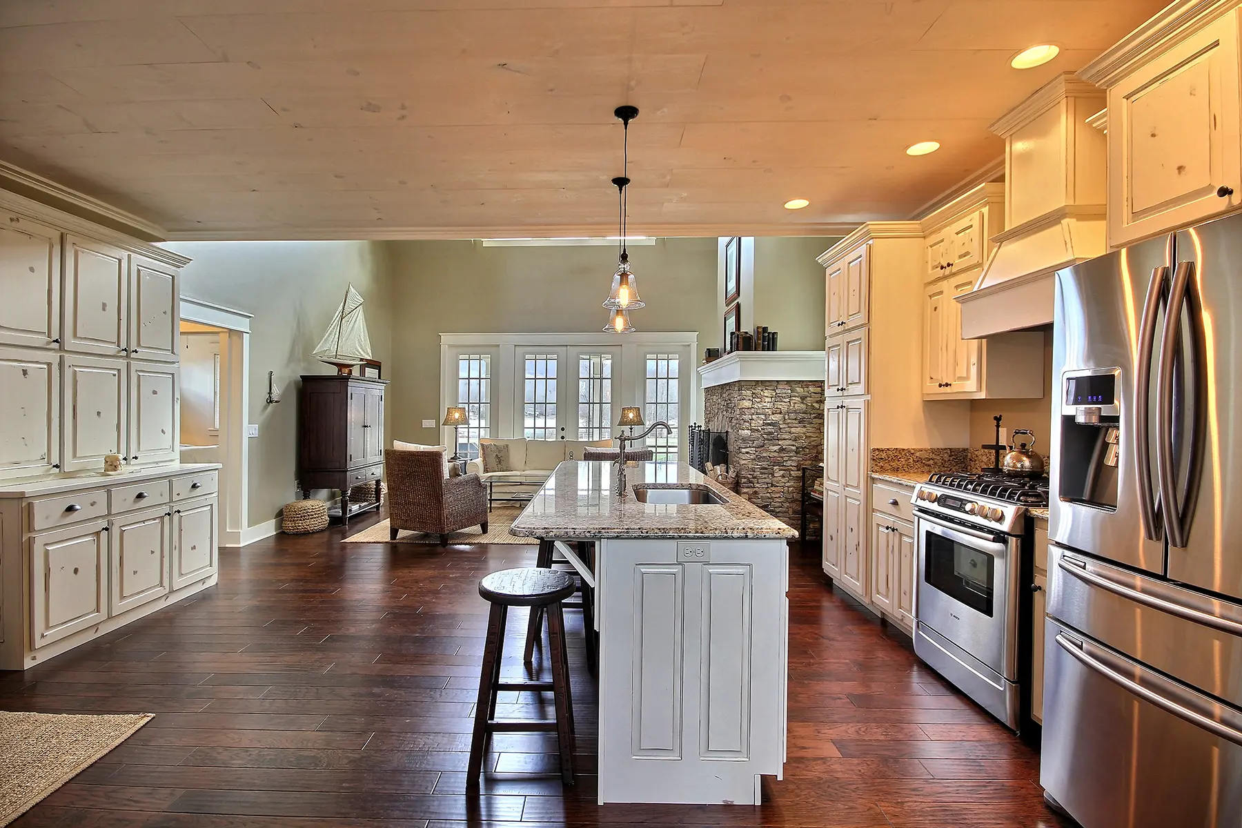 Hedge Line - Timberlake Custom Homes