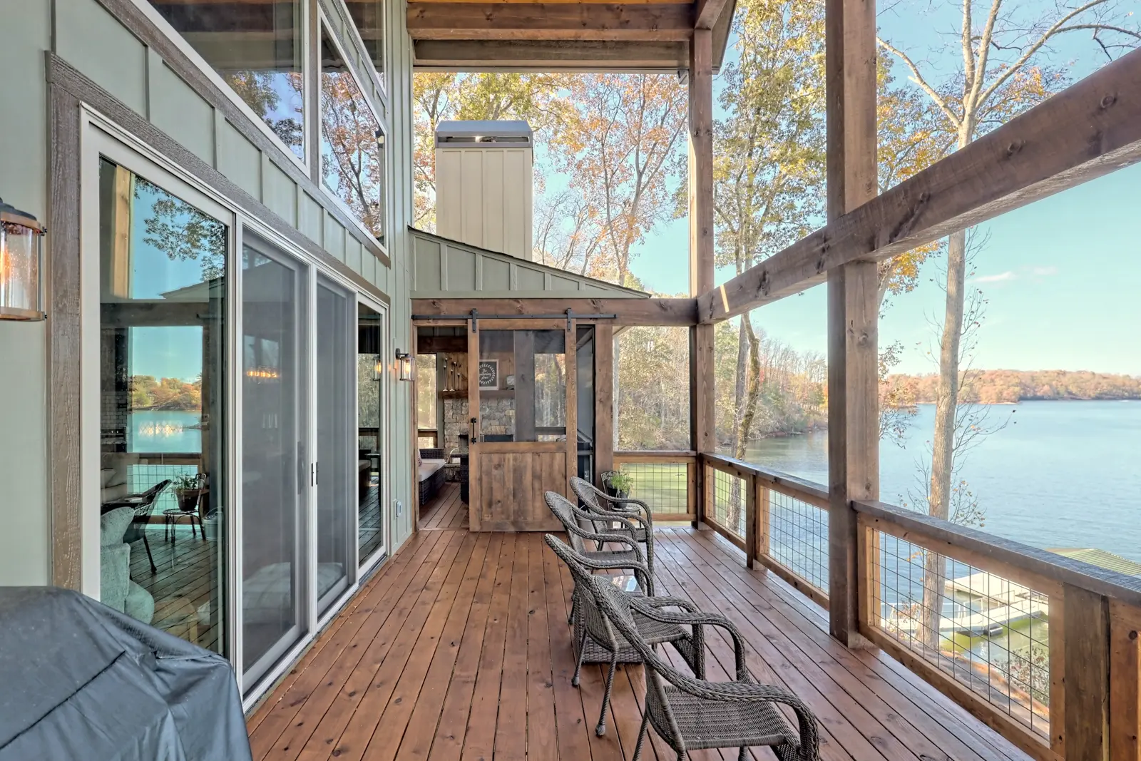 Lake Edge - Timberlake Custom Homes