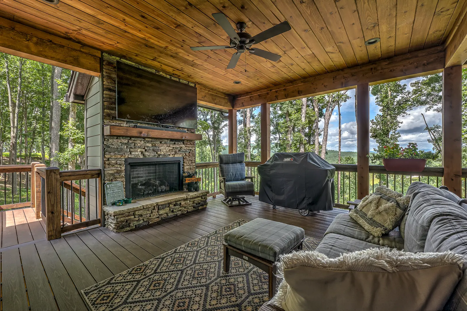 Winding Ridge - Timberlake Custom Homes